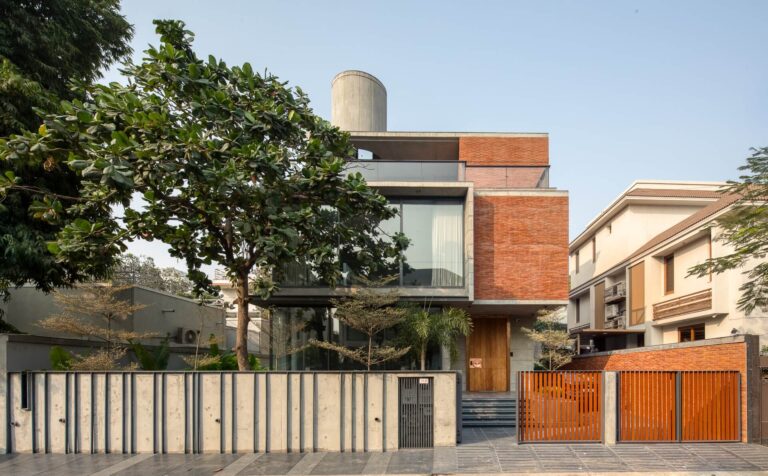 The Box House | Architecture Design | R+R Architects